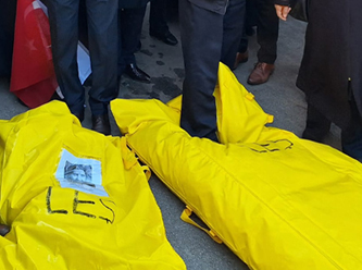 Şehitlerin ardından tansiyonu yükselten gelişme: Parti binasına ceset ...