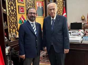 Bahçeli'ye yakın isim 'casusluk' suçlamasıyla gözaltında alındı!